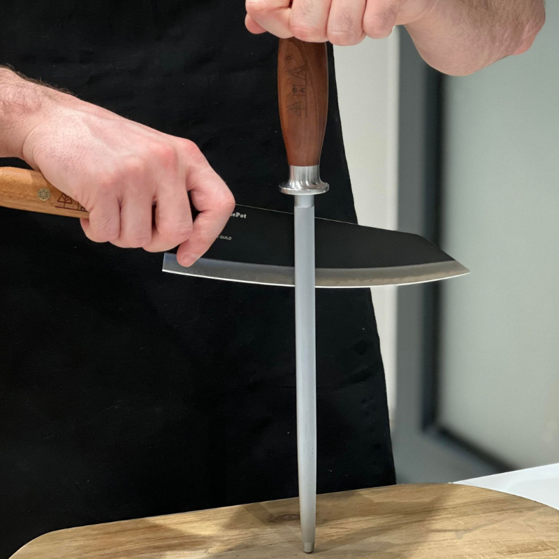 Keeping Your Knives Sharp at Home – MenWithThePot
